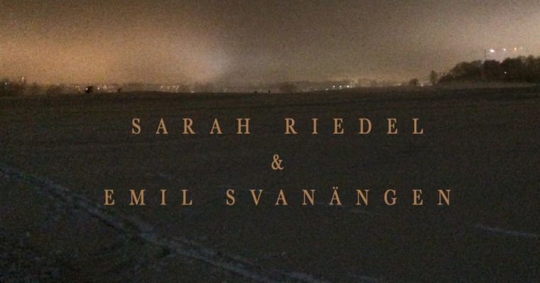 Sarah Riedel & Emil Svanängen - Julen väntar nu