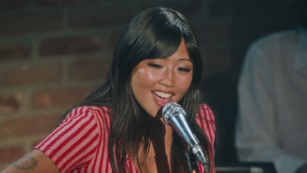 Beabadoobee - Live at Lafayette - YouTube